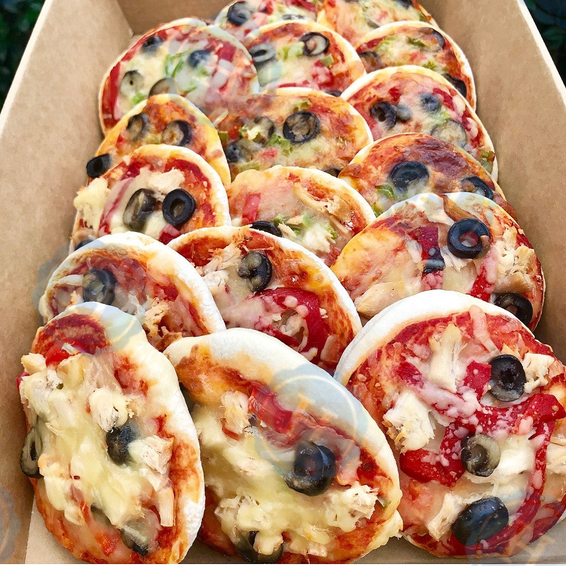 Vegetarian Pizza (Mini) – Hiba's Catering